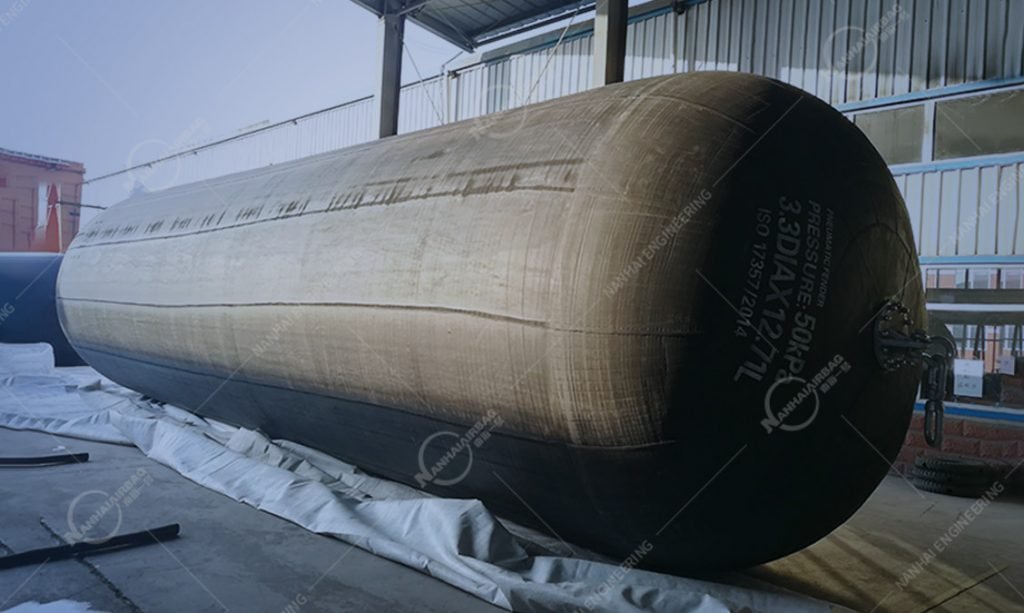 Yokohama Fender Singapore - pneumatic fenders_yokohama fender_vessel ...