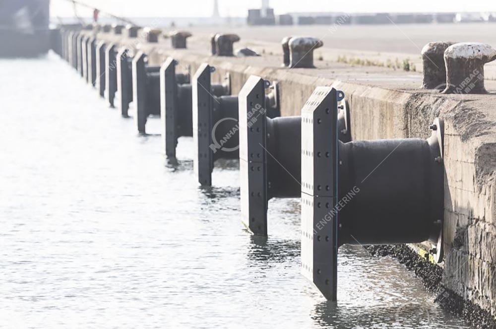 Difference Between Cone Fenders And Cell Fenders - pneumatic fenders ...